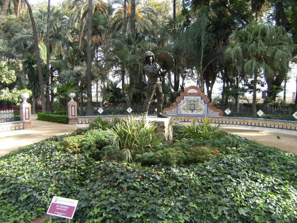 EL PARQUE DE MÁLAGA.-A – Jardines sin fronteras
