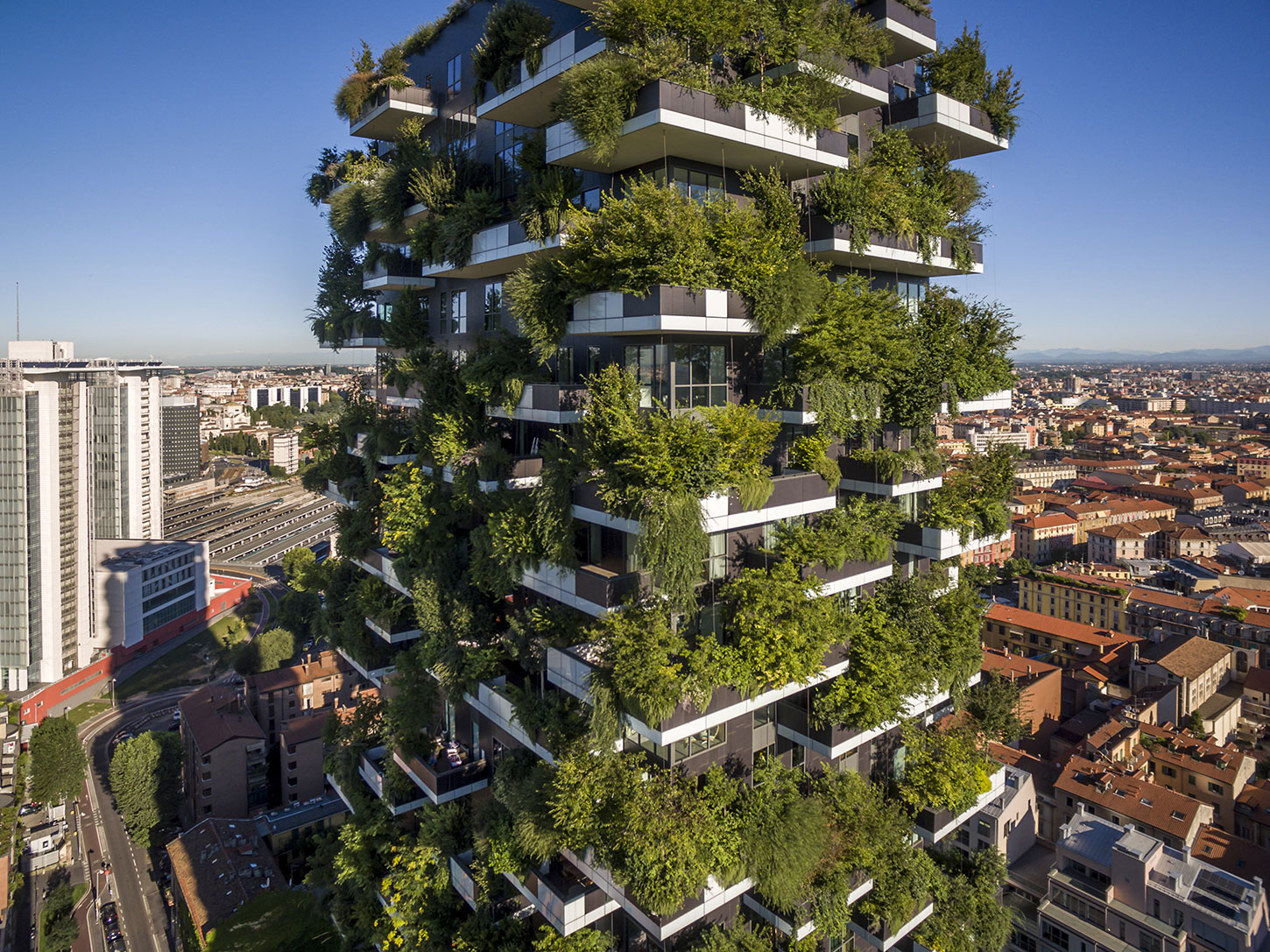 LA ARQUITECTURA VERDE DE STEFANO BOERI .-.EL BOSCO VERTICALE – Jardines sin fronteras